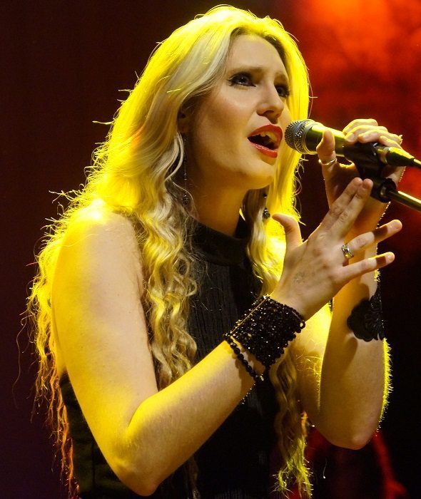 Showing the depth of the songbook at Bury Met [Mostly Autumn] - Trebuchet